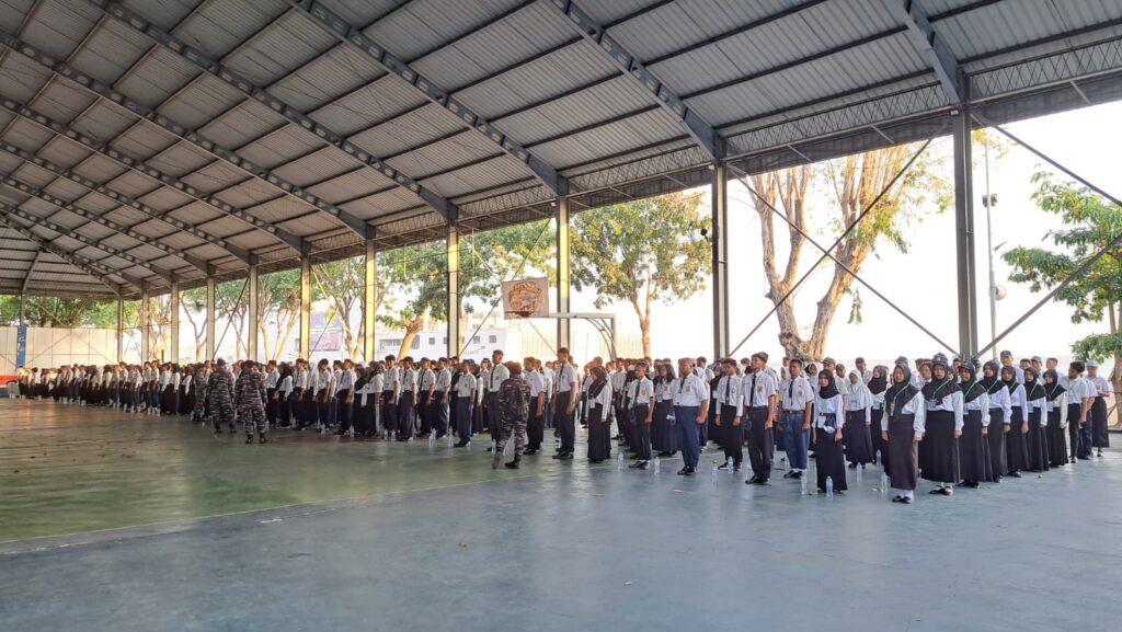 1 Guru dan 2 Siswa Baru SMA Negeri 2 Ngawi Taruna Indonesia Ikuti Camp ...